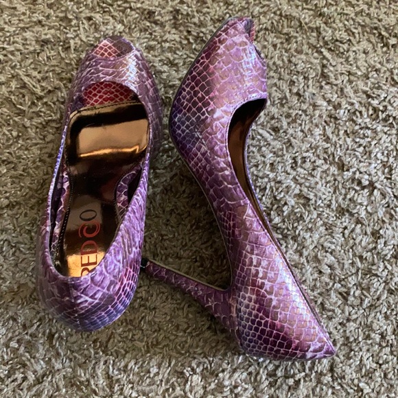 Redtco | Shoes | Gorgeous Heels Size 1 Purple Snakeskin | Poshmark